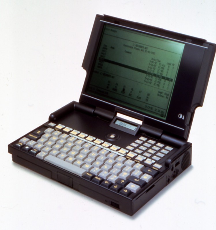 Storiaolivetti - Computer portatile Quaderno